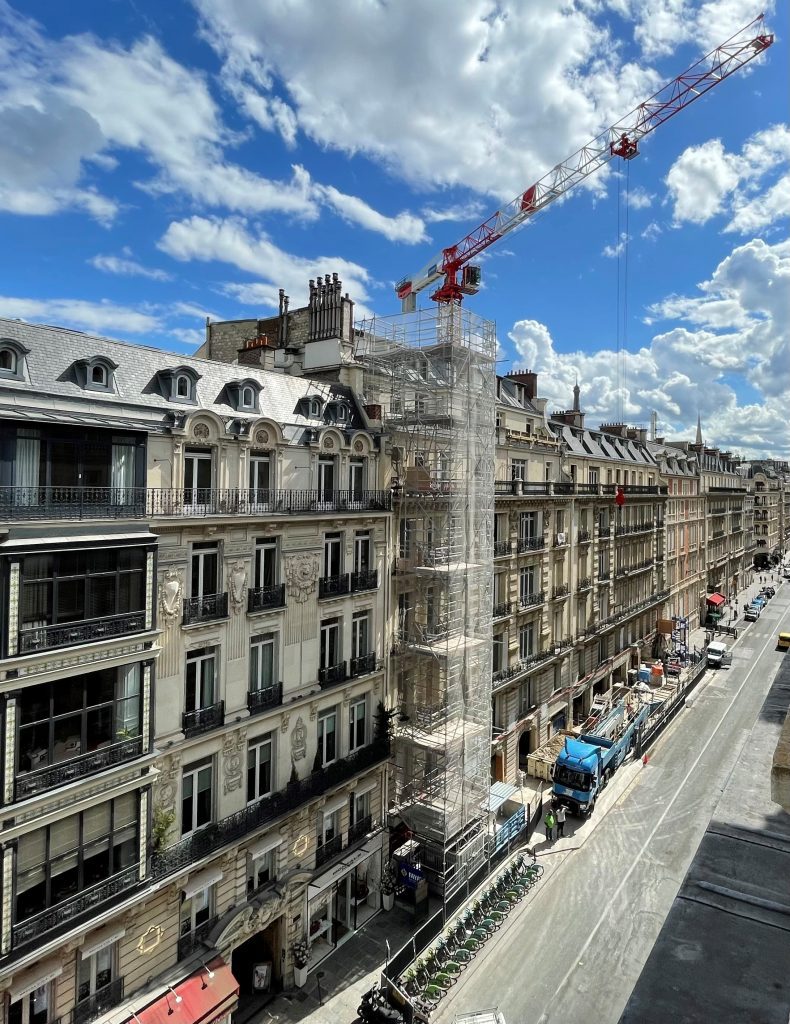 Pierre CHARRON - 64-66, rue Pierre Charron - 75008 PARIS
